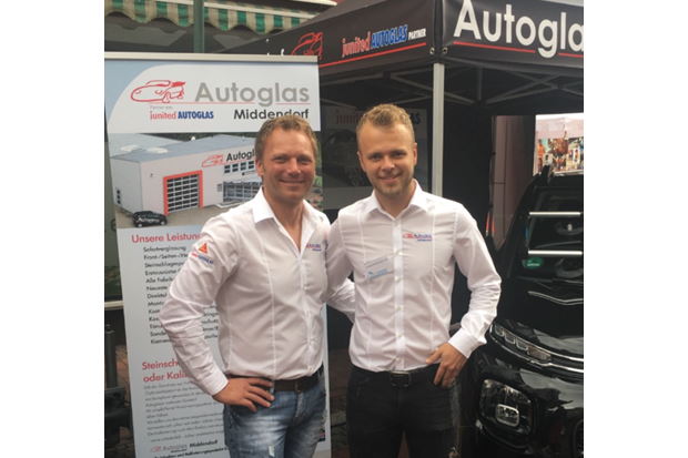 40 Jahre Autoglas Middendorf | Smart-Repair.de